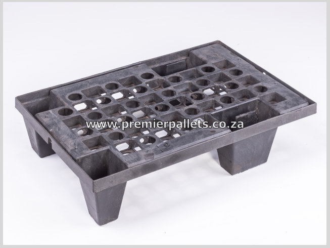 Pre-owned: Plastic Pallets | Premier Pallets