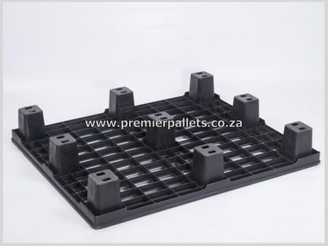 Damaged: Plastic Pallets - Premier Pallets